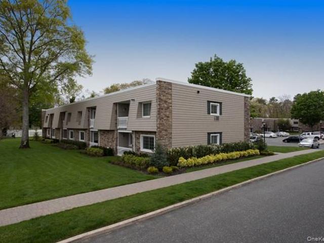 1314 Smithtown Ave, Unit 15, Bohemia, NY 11716 | MLS #993670 | Compass
