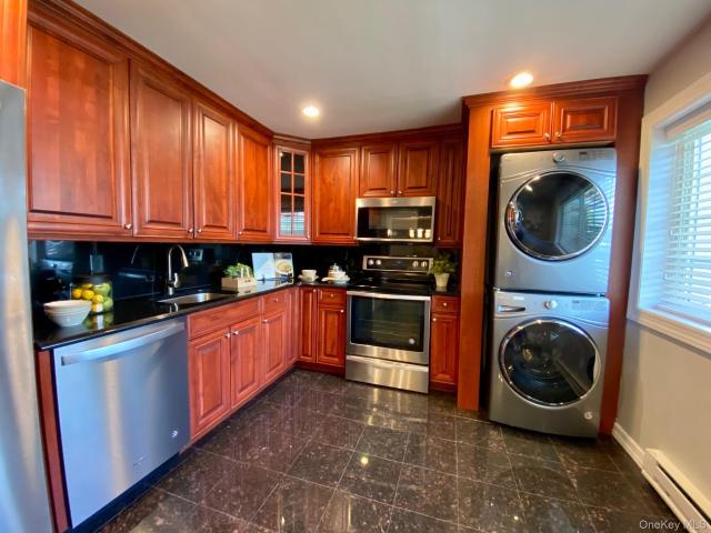 1314 Smithtown Avenue 42