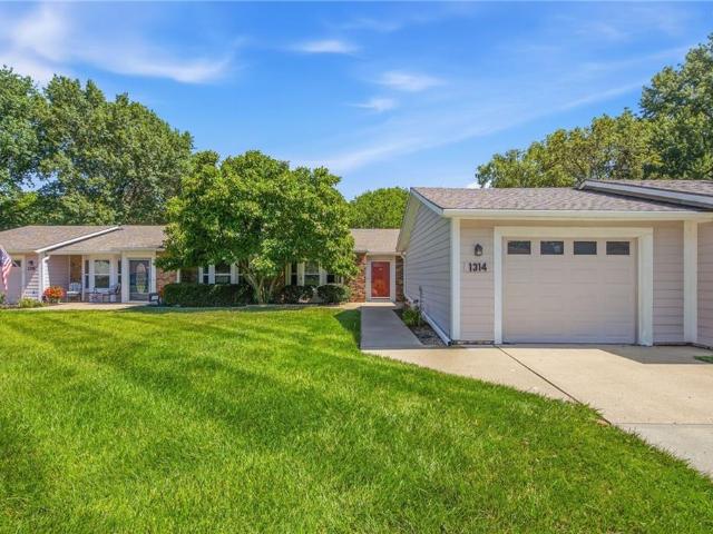 1314 W Jenkins Boulevard