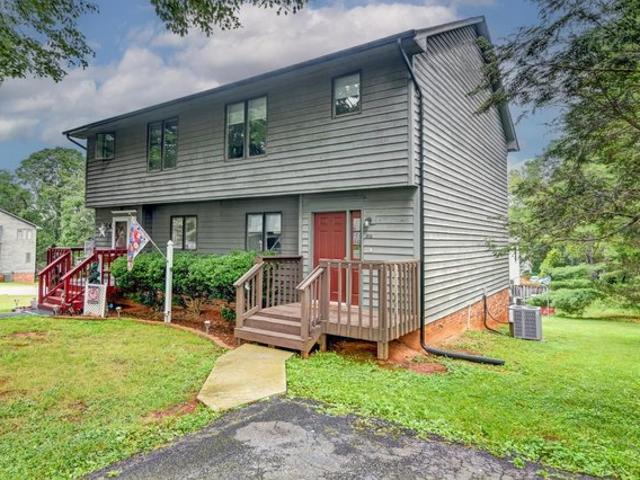1314 Wood Rd, Lynchburg, VA 24502