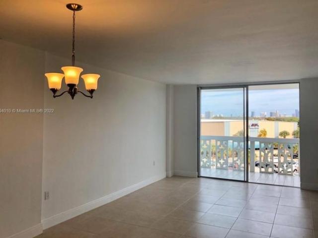 13155 Ixora Ct #511 North Miami, FL 33181