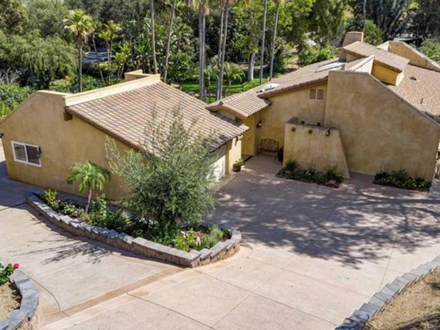 1315 Macadamia Dr, Fallbrook, CA 92028