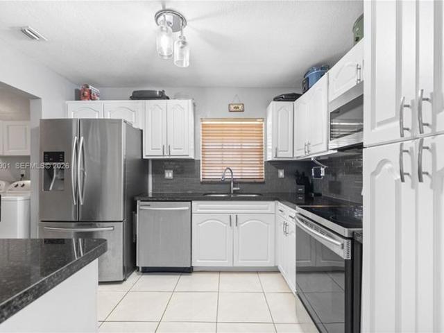 1315 NW 192nd St, Miami Gardens, FL 33169