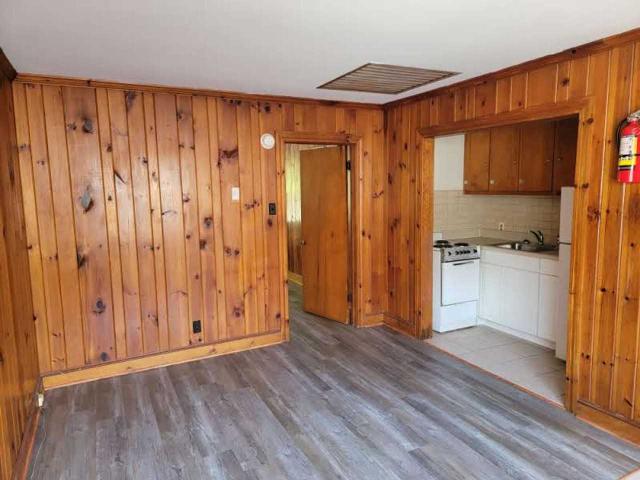 1315 North Elm Street 1 Bedroom Apartment for Rent at 1315 N Elm St, Greensboro, NC 27401 Latham Park