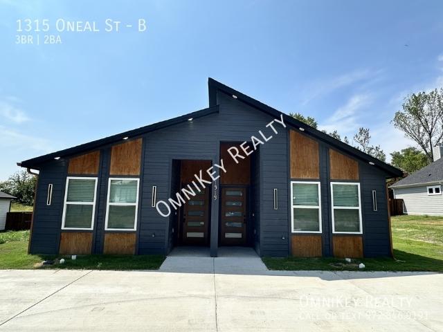 1315 Oneal St, 3 beds, 2 full baths