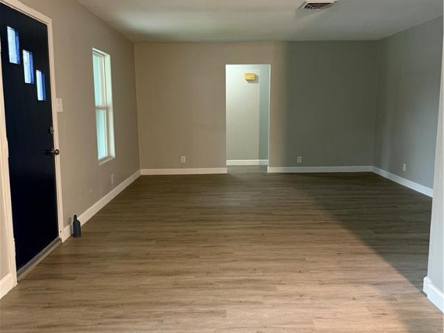 1315 Brentwood Dr, Corpus Christi, TX 78415 | MLS #469318 | Compass