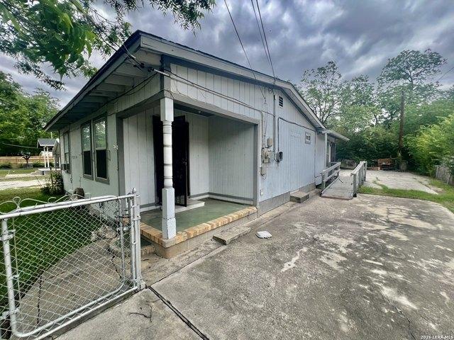 1315 Brighton, San Antonio, TX 78211