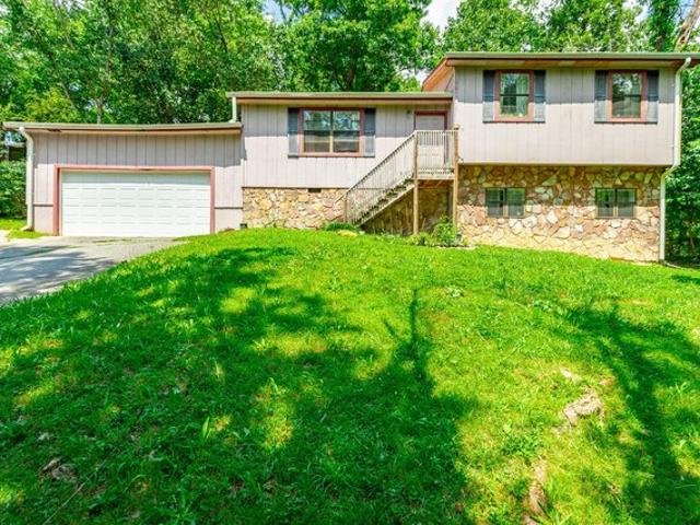 1315 Coffelt Rd, Hixson, TN 37343