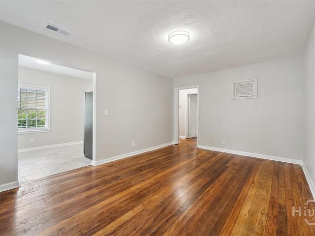 1315 E 55th Street