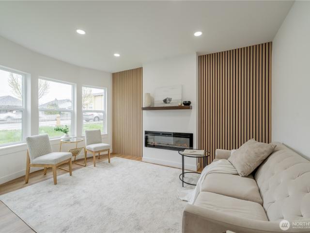 1315 E Marine View Drive