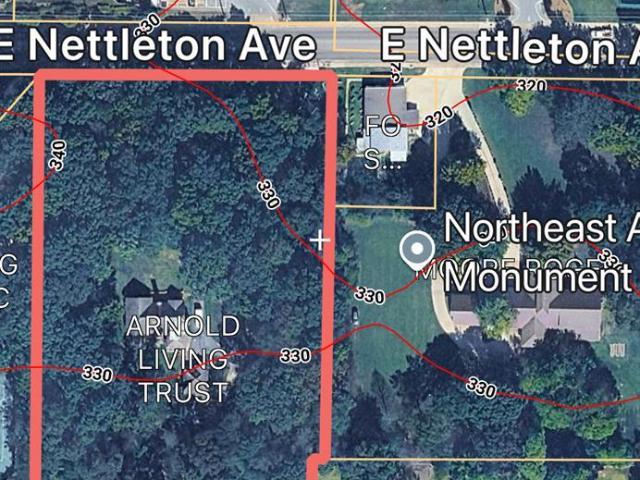 1315 E Nettleton