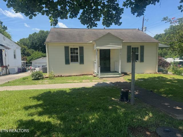 1315 E Red Bud Rd