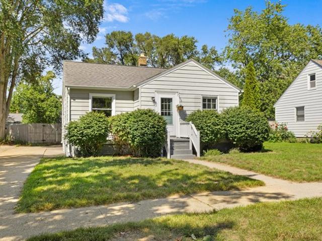 1315 Grant Ave, Grand Haven, MI 49417