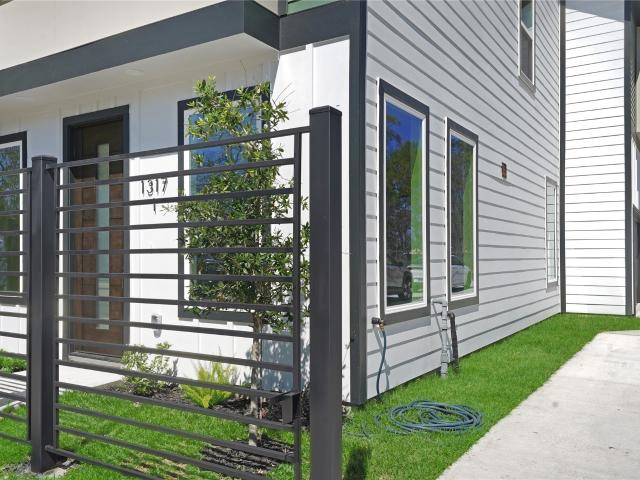 1315 Knight St, Unit 1, Houston, TX 77022 | MLS #54132