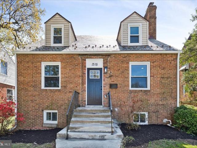 1315 Lakeside Avenue