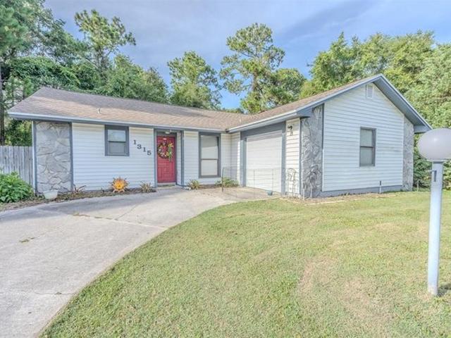 1315 Lime St, Fernandina Beach, FL 32034