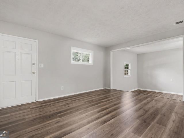 1315 Pineglen Drive