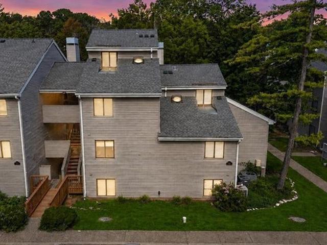1315 Prospect Village Ln Apt C, Ballwin, MO 63021