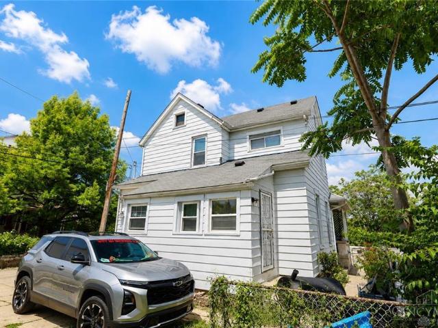 1315 Riverside Drive