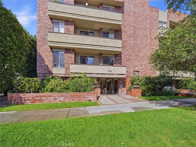 1315 Roxbury Dr Apt 204, Los Angeles, CA 90035