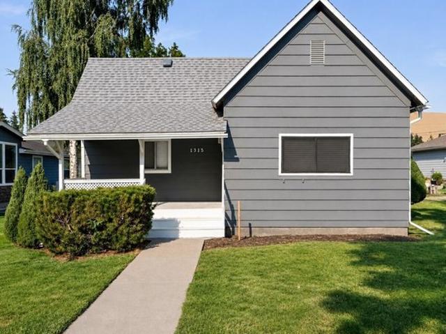 1315 S 2nd St, Dayton, WA 99328
