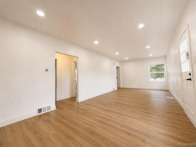 1315 S Knox Court