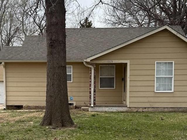 1315 S Kansas Ave, Wichita, KS 67211