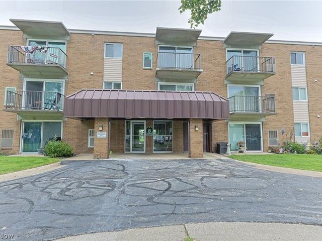 1315 S Lake Wilmer Dr Unit 303, Sandusky, OH 44870