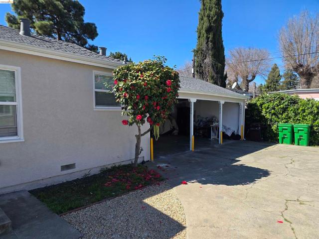 1315 Th Ave