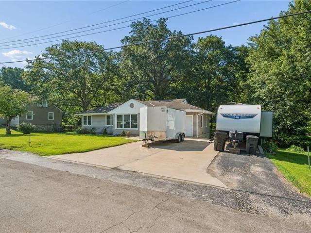 1315 W 25th Street S