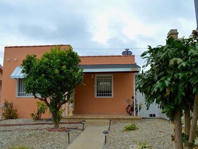 1315 W 68th St, Los Angeles, CA 90044
