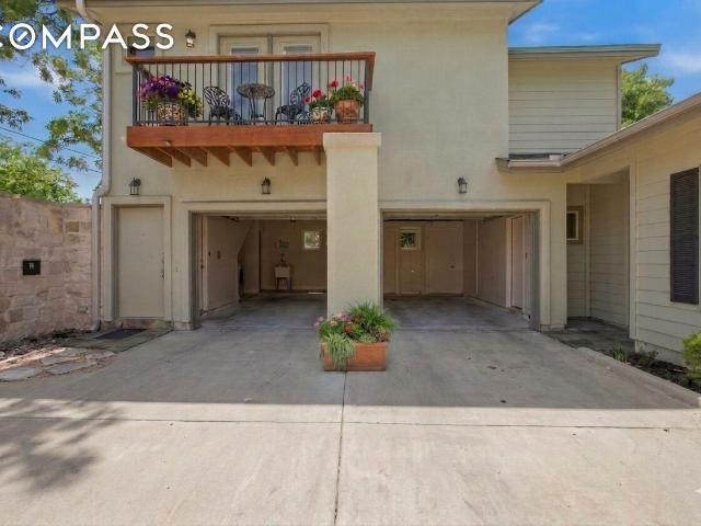 1315 W Anderson Ln A, Austin, TX
