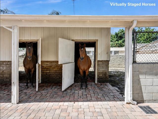 1315 W Valleyheart