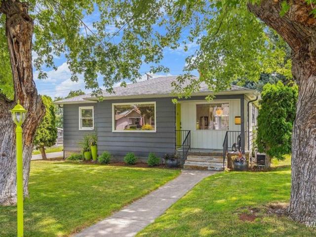 1315 8th St, Clarkston, WA 99403