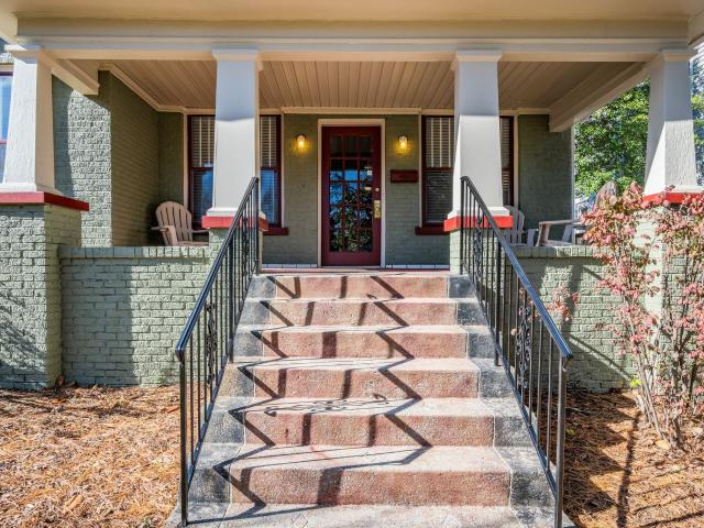 1315A 16th Ave S