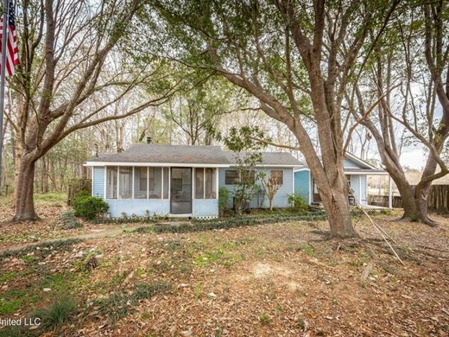 13162 Hudson Krohn Rd, Biloxi, MS 39532