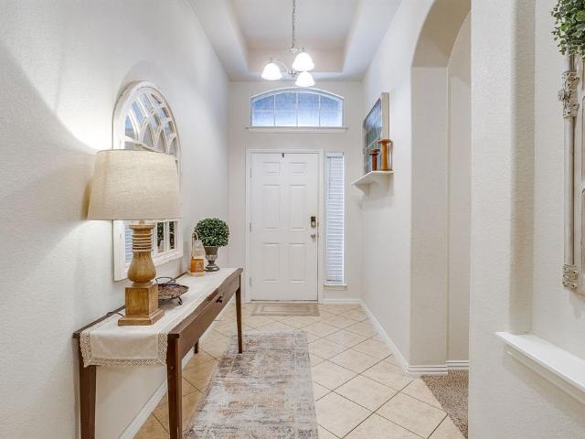 1316 Meadowlakes