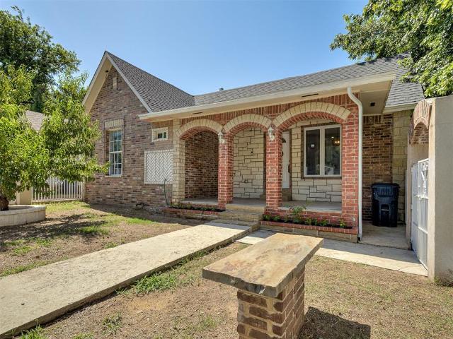 1316 NW 12th St Street