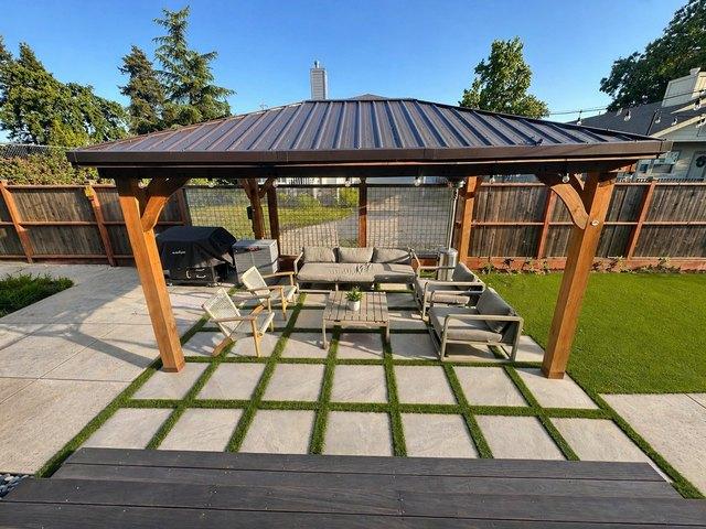 1316 New York Dr, Santa Rosa, CA 95401
