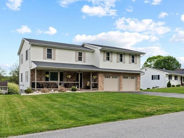 1316 Overlook Dr, Clearfield, PA 16830