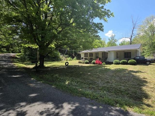 1316 Owl Hollow Rd, Linden, TN 37096