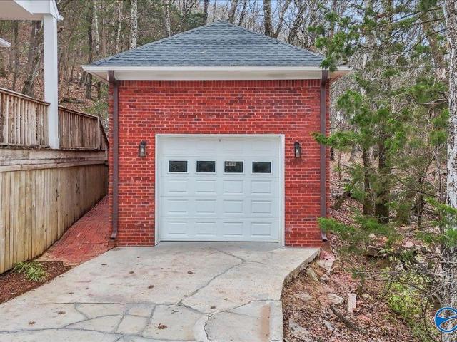 1316 Chesterfield Road SE