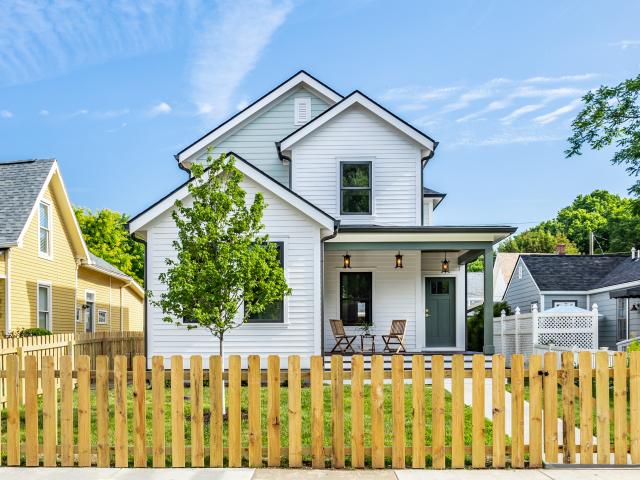 1316 E 9th Street
