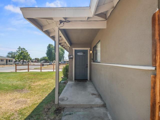 1316 El Tejon Avenue