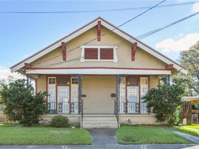 1316 Friedrichs St, Gretna, LA 70053