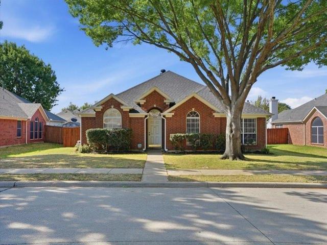 1316 Pelham Ln, Lewisville, TX 75077