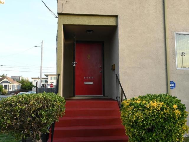 1316 Russell Street