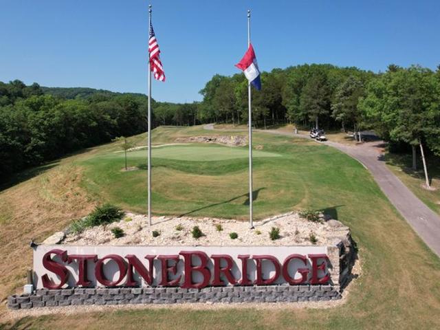 1316 Stoneycreek Ln, Branson west, MO 65737