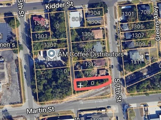 1316 S 7th St, Wilmington, NC 28401