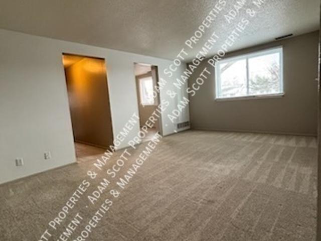 1316 Southwestern Dr, 1 bed, 1 full bath